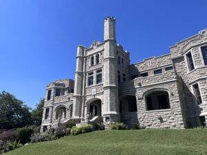 5 castles to visit in Missouri and Illinois | St. Louis Magazine