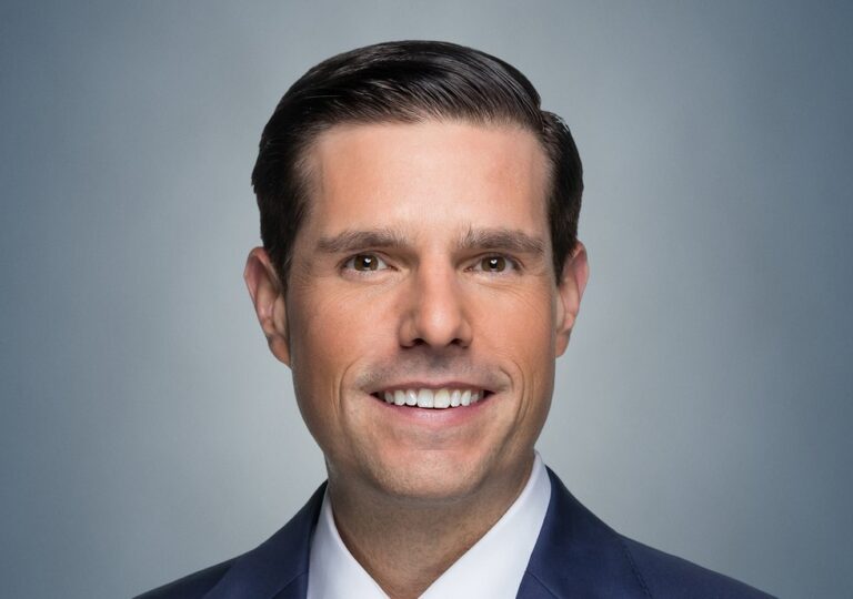 How KMOV chief meteorologist Steve Templeton strives to be a voice in ...